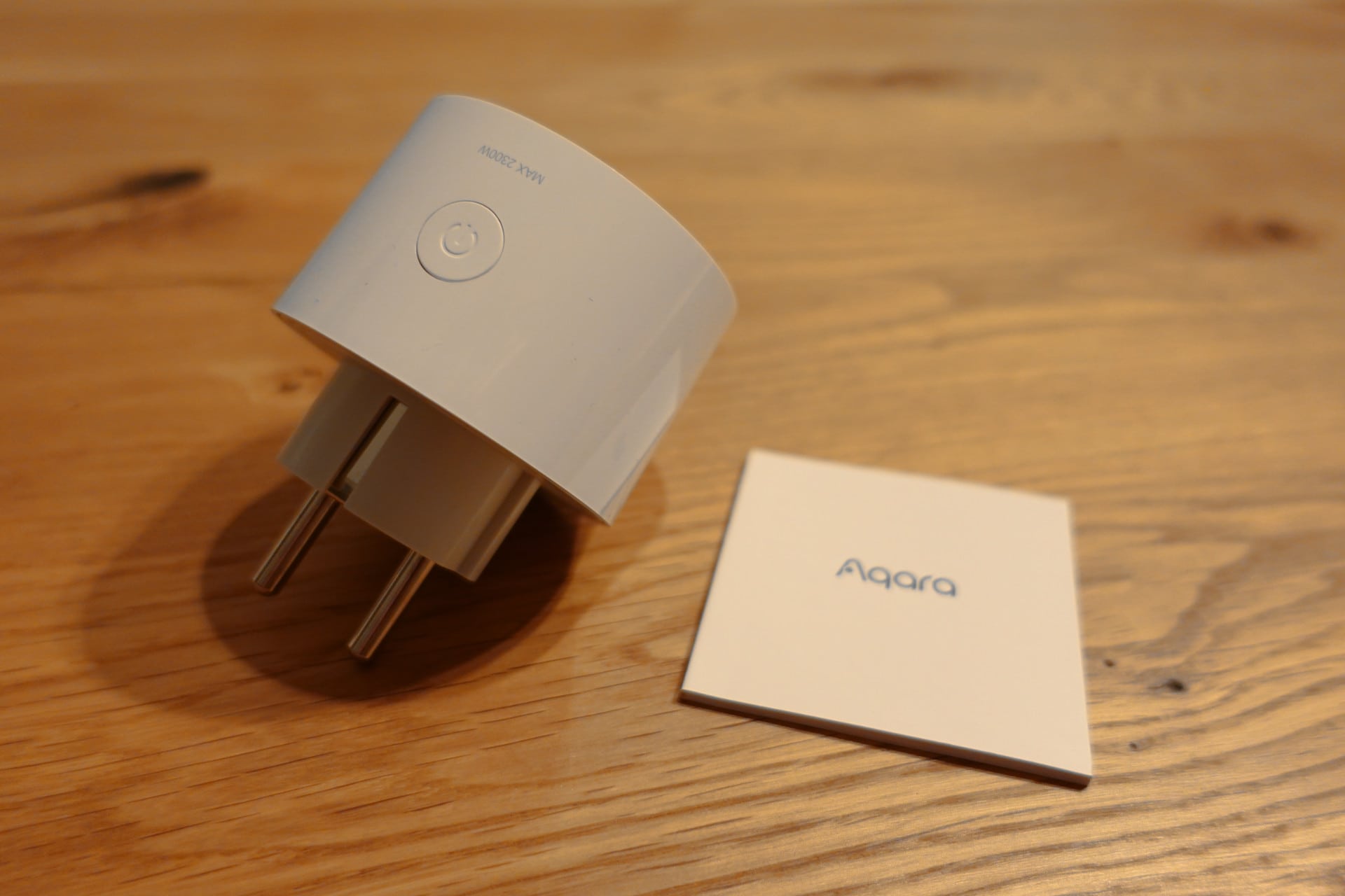 A small Zigbee smart plug with power measurement - is the best smart ...